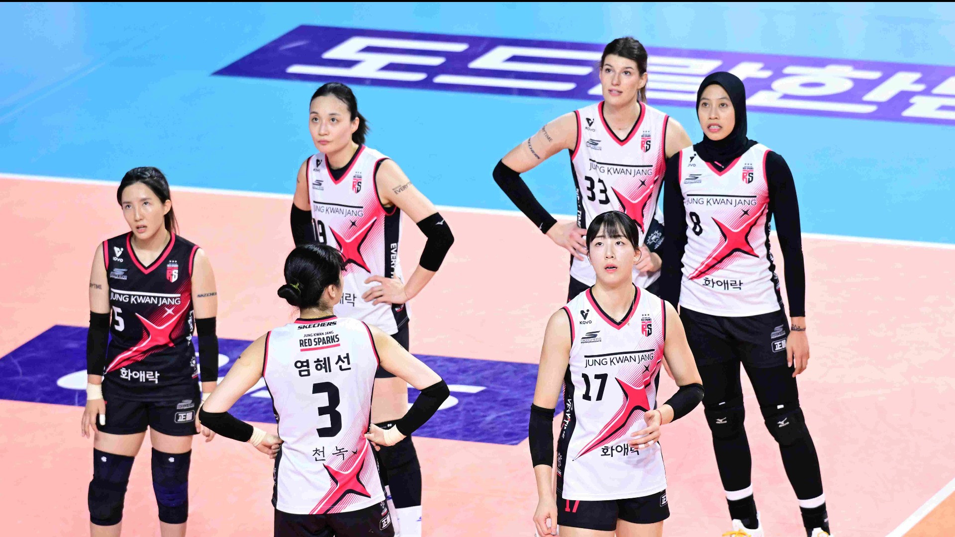 Berjanji Kurangi Marah-marah, Ini yang Dilakukan Pelatih Red Sparks ...