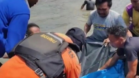 Jatuh Dari Perahu Bagang Saat Ikut Melaut, Bocah 6 Tahun Ditemukan ...