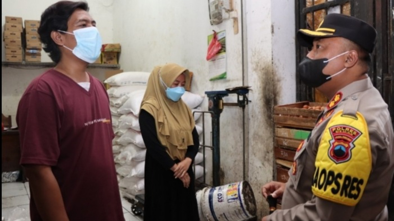 Agen Sulit Akses Aplikasi SIMIRAH, Pasokan Minyak Goreng di Demak Tersendat