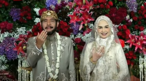 Profil Idayati, Adik Jokowi yang Menikah di Usia 56 Tahun dengan Ketua MK