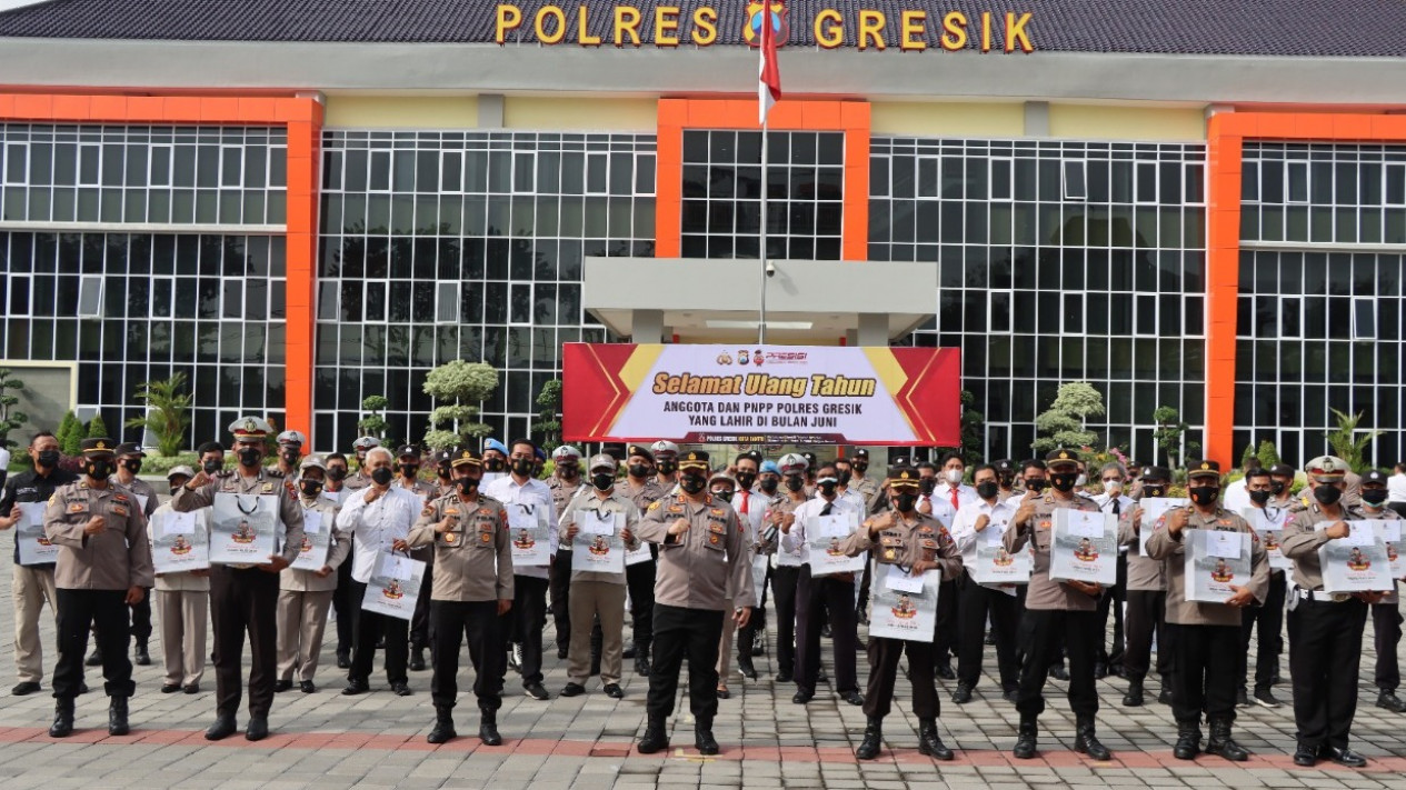 Pastikan Penyelidikan Berlanjut, Polisi di Gresik Terus Kumpulkan Data ...