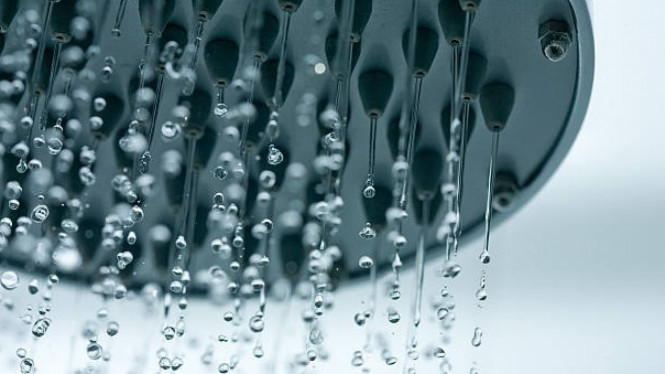 Mandi Air Hangat Atau Air Dingin, Manakah yang Lebih Baik? Berikut ...