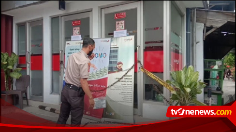 Kurang dari 24 Jam, Polisi Tangkap Pelaku Pembobol Mesin ATM Bank Jatim ...