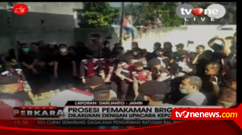 Brigadir J Dimakamkan Ulang dengan Prosesi Kedinasan Kepolisian