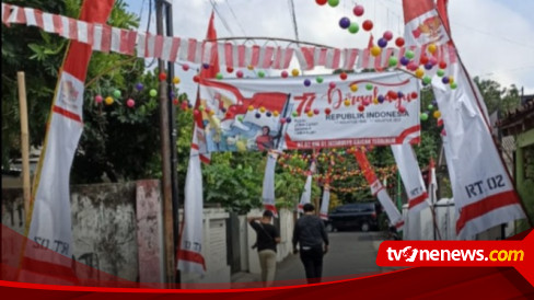 Semarak 17 Agustus, Ribuan Atribut Bernuansa Merah Putih Hiasi Kota ...