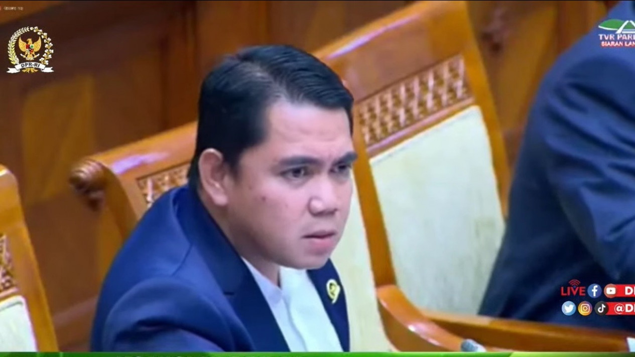 Tanggapi Kursi Sidang Paripurna Sepi, Arteria Dahlan Sebut Komisi III ...