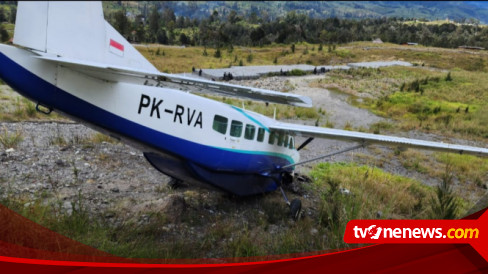 Pesawat Reven Global Airtransport Tergelincir di Bandara Aminggaru ...