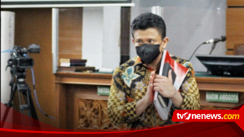 Fakta Baru, Ferdy Sambo Sikut Ajudannya Adzan Romer Seusai Tembak ...