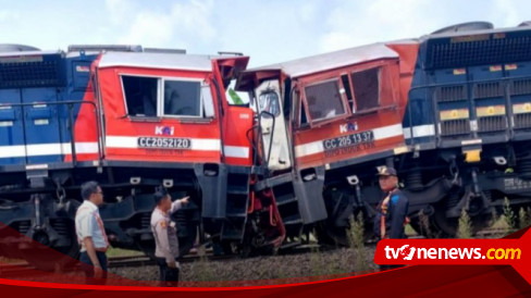 Dua Kereta Api Babaranjang "Adu Banteng" di Lampung, PT KAI: Sudah ...