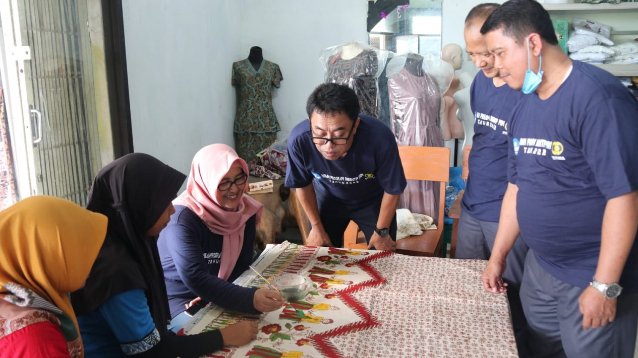 Tingkatkan Produktivitas, Para Pelaku Usaha Kecil Menengah (UKM) di ...