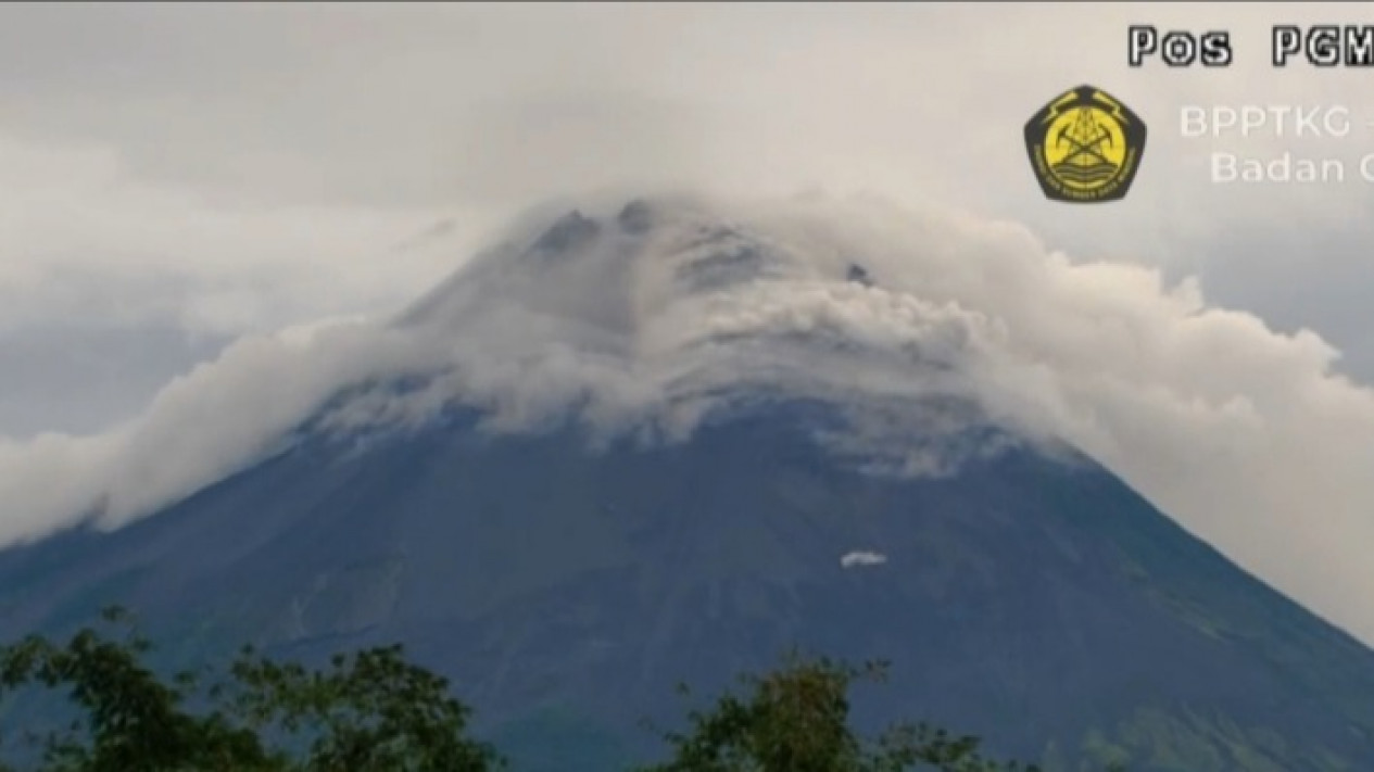 Awan Panas Gunung Merapi Kembali Meluncur Jumat Pagi