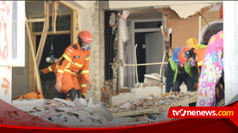 Tim INASAR Kembali Mengevakuasi Dua Orang Korban Gempa Turki di Wilayah ...