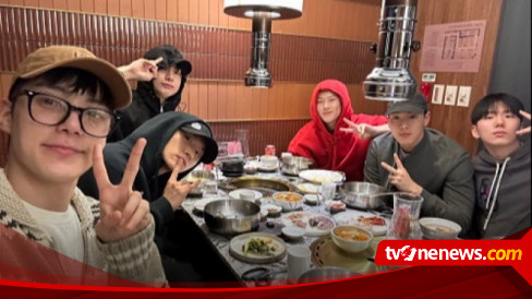 MONSTA X Kumpul Sambil Makan-Makan Besar Jelang Wajib Militer Minhyuk