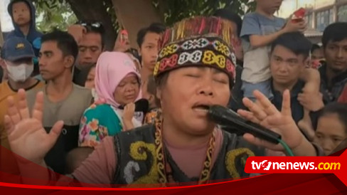 5 Fakta Ida Dayak: Nama Asli, Umur hingga Sumber “Kesaktian” Pengobatannya