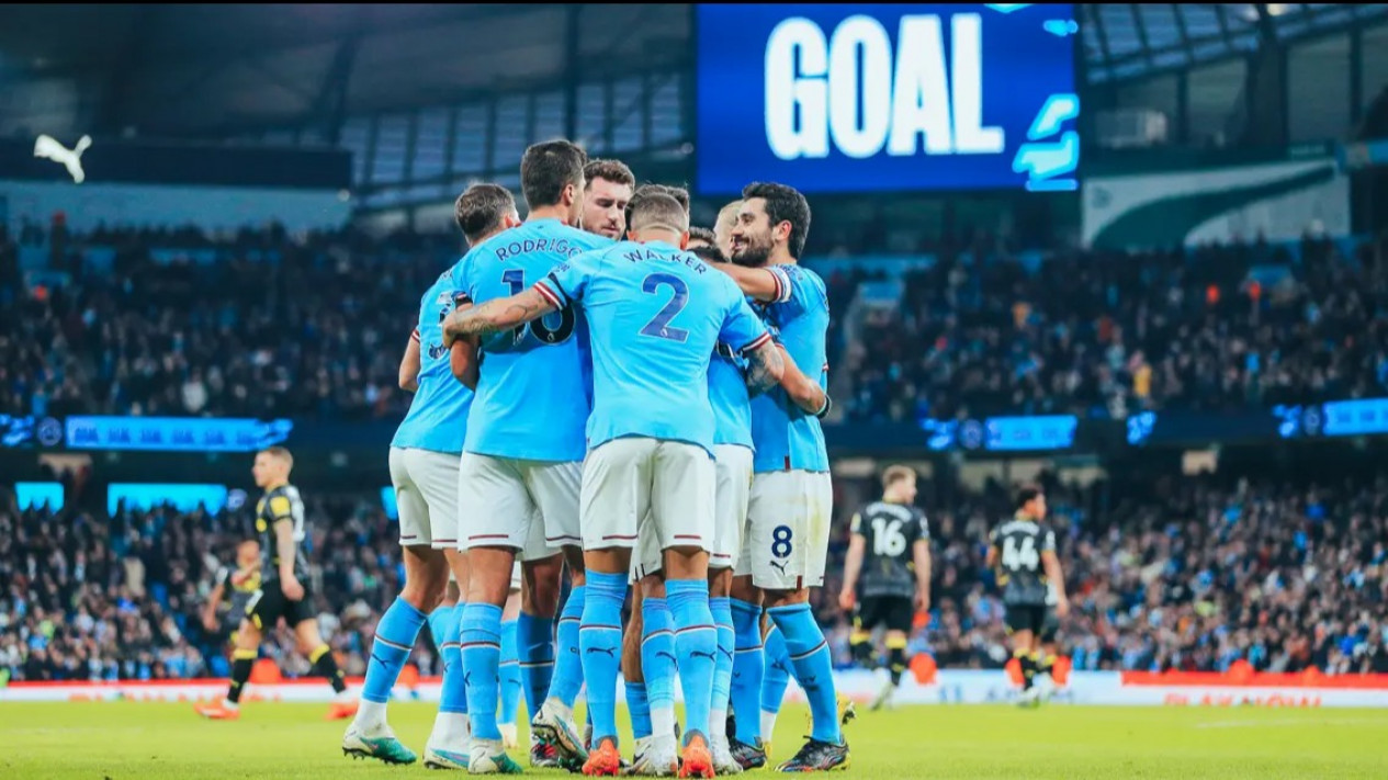 Tim Terbaik di Dunia, Xavi Nilai Man City Layak Treble