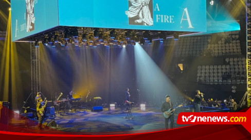 Tampil Pertama, Hindia Buka New Live Show An Extraordinary Show dengan ...