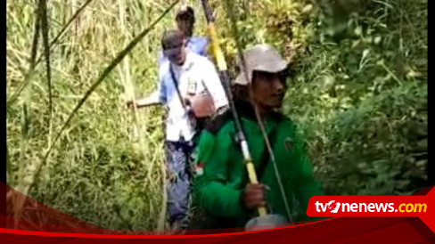 Ratusan Warga Desa Kalangan, Bojonegoro, Minta Relokasi Hak Milik ...