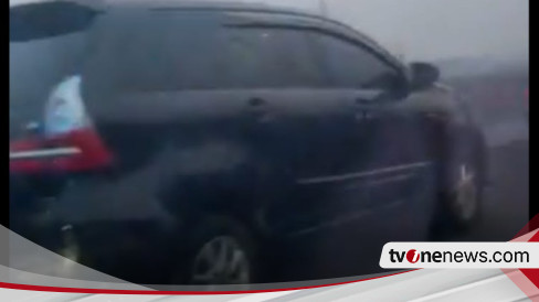 Pemobil Lawan Arah Picu Kecelakaan Beruntun di Tol MBZ, 1 Korban Luka Berat