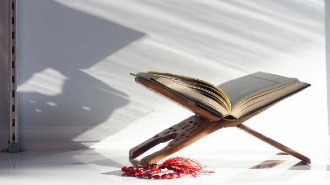 Bacaan Al-Qur'an surat Ali-Imran ayat 131-135 lengkap tulisan Arab ...