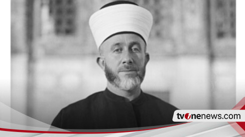 Ustaz Adi Hidayat Mengajak Setiap Muslim Mengingat Syaikh Muhammad Amin ...