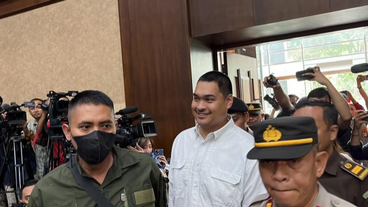 Menpora Dito Ariotedjo Bantah Terlibat Pengaman Kasus BTS 4G, Begini ...