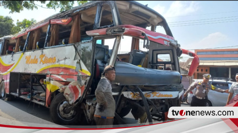 Dua Penumpang Tewas Usai Bus Malam Madu Kismo Alami Kecelakaan, Seruduk ...