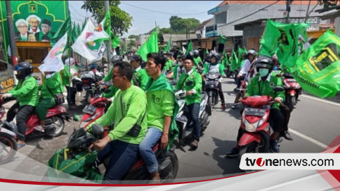 Sambut Doa Bersama Ganjar dan Mahfud, Ribuan Kader PPP Gresik ...