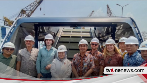 Coldplay Hibahkan Kapal Penyedot Sampah Neon Moon II Senilai Rp12 ...