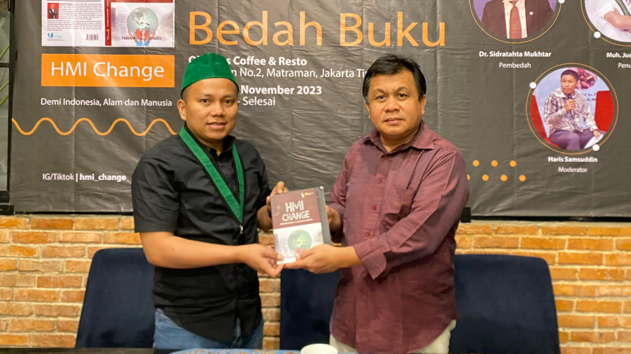 Bedah Buku Bedah Buku