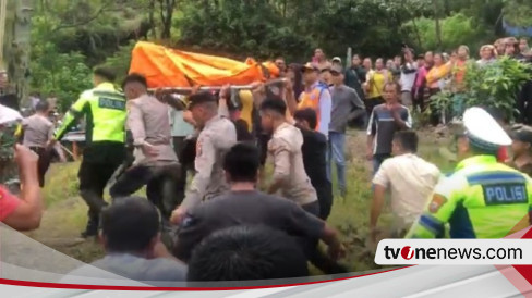 2 Korban Longsor di Humbahas Berhasil Dievakuasi, Polda Sumut: Proses ...