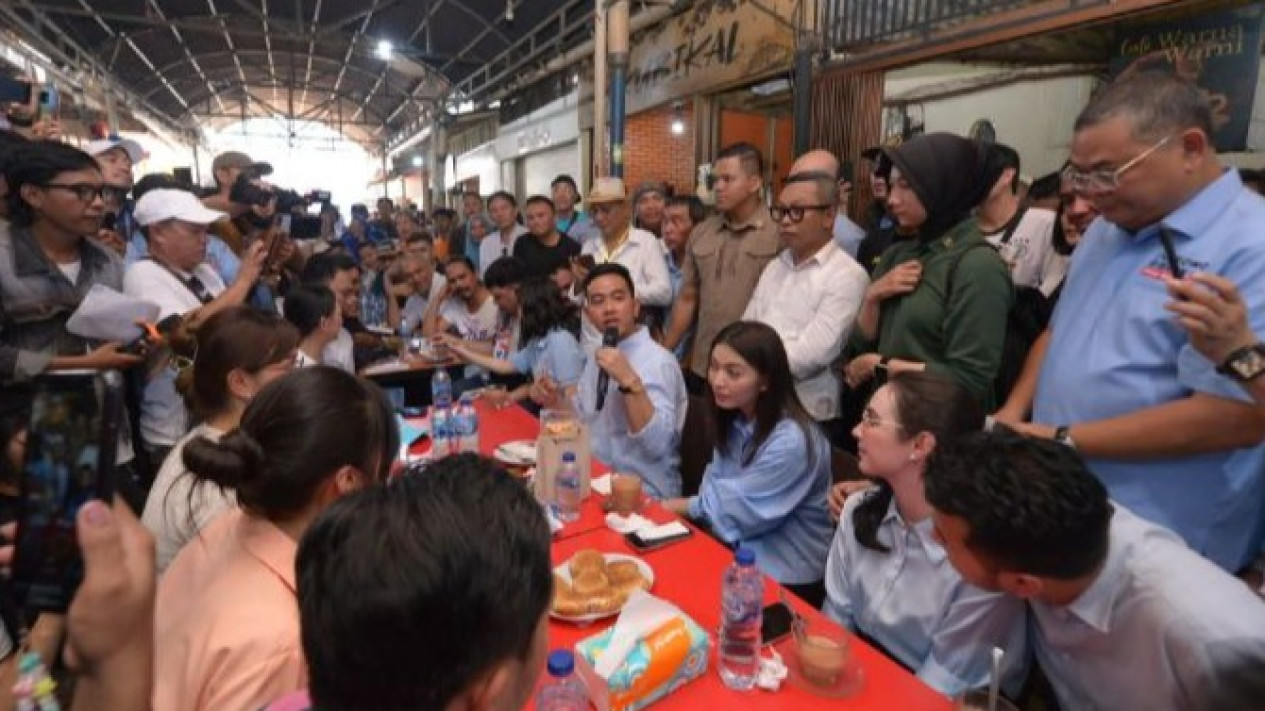 Gibran di Manado, Sebut Akan Dukung Semua AKtivitas Anak Muda di ... Gibran di Manado, Sebut Akan Dukung Semua AKtivitas Anak Muda di ...