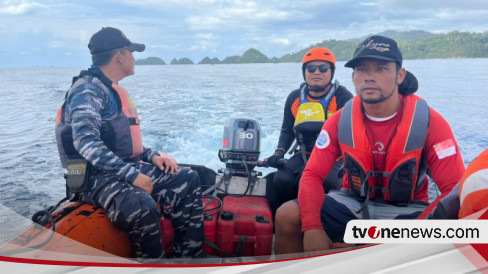 Fabregas Hilang Terseret Ombak di Pantai Pulau Merah Banyuwangi ...