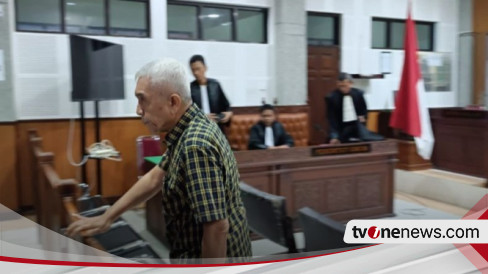 Buntut Kasus Korupsi Pasir Besi AMG, Eks Kadis ESDM NTB Divonis 5 tahun