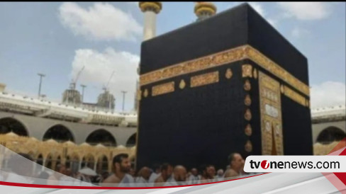 H Isam Berangkatkan 150 Pemenang Umroh Gratis