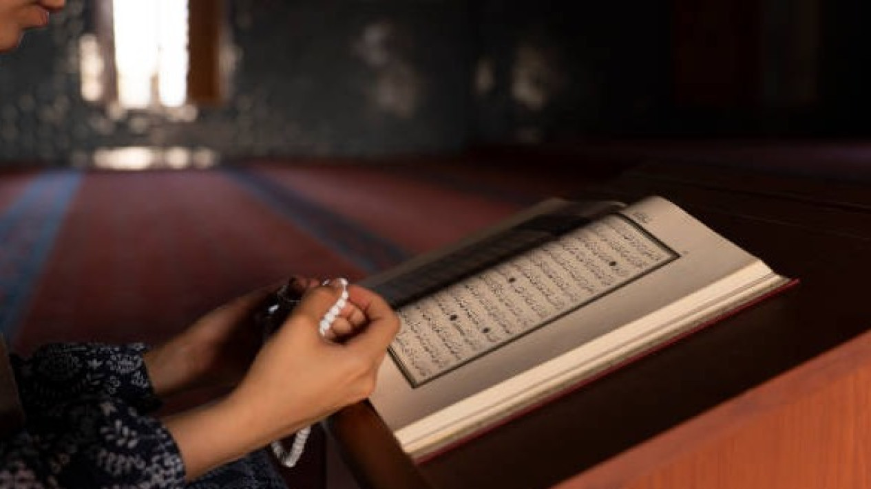 Bacaan Al-Qur'an Surat At-Taubah Ayat 121-125 Lengkap Tulisan Arab ...