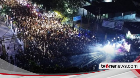 Ribuan Warga Ramaikan Tradisi Koko'o, Bersama-sama Memukul Kentungan ...