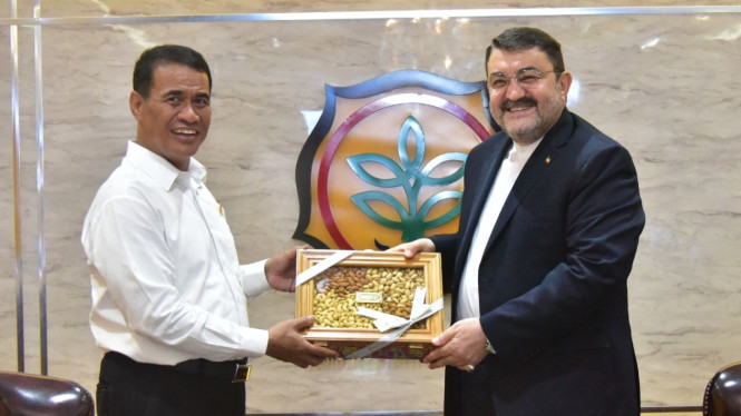 Bukan Minyak atau Senjata, Pemerintah Justru Tertarik Adopsi Teknologi ...