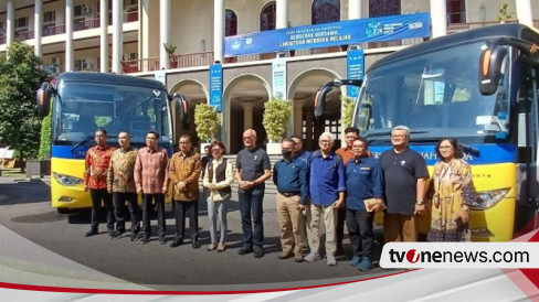 Gandeng PT VKTR, Kementerian Investasi Hibahkan 3 Unit Bus Listrik ...