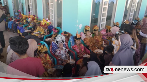 Ritual Kasuna dan Kasou, Tradisi Khitanan Massal Warga Pulau Kadatua di ...