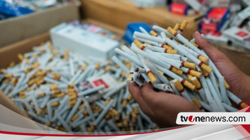 Pemerintah Larang Jual Rokok Ketengan, DPR: Jangan Bikin Rakyat Kecil ...