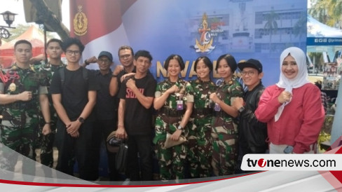 Kemeriahan HUT ke-79 TNI AL Diiringi Lagu Patriotik Menggema di Koarmada RI