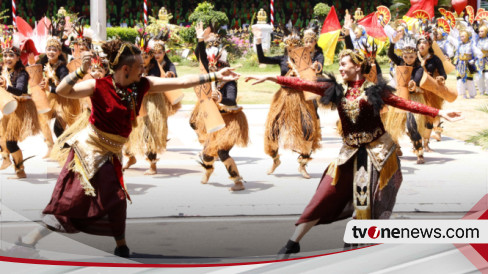 Pertunjukan Tari Kolosal Metamorphosis of East Java Semarakkan Upacara ...