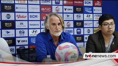 Liga 1: Psywar Pelatih Belanda Jelang Dewa United Hadapi Malut United ...