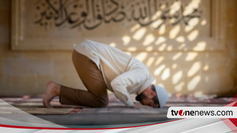 Cara Sujud Sahwi yang Benar, Sebelum atau Setelah Salam? Ustaz Adi ...