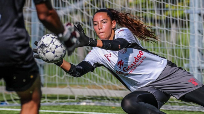 Profil Iris De Rouw, Kiper Keturunan Belanda yang Akan Dinaturalisasi ...