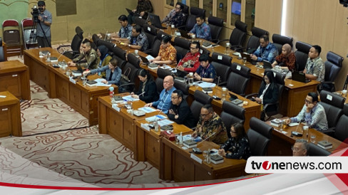 Rapat di DPR, Bos Shell Indonesia Blak-blakan Penyebab BBM Langka di ...