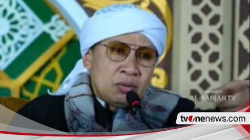 Peluk dan Cium Itu Bentuk Kasih Sayang tapi Buya Yahya Tegaskan Ayah ke ...