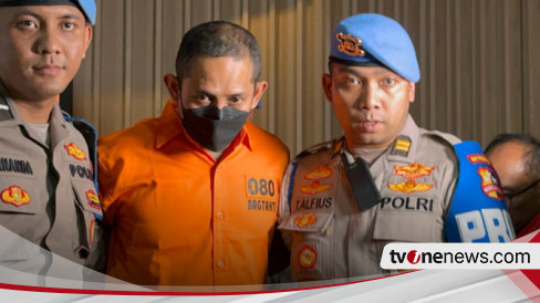 Jadi Tersangka Kasus Dugaan Pelecehan Anak di Bawah Umur, AKBP Fajar ...
