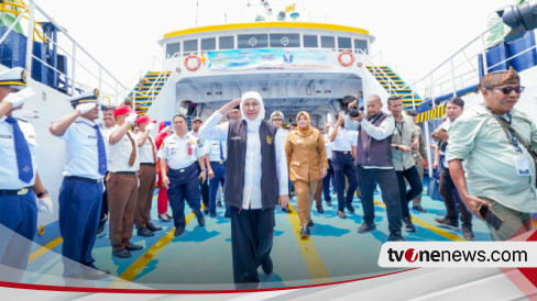 Gubernur Khofifah Berangkatkan Kapal Mudik Gratis ke Pulau Raas Sumenep ...