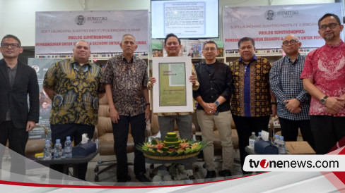 Fahri Hamzah, Fadli Zon hingga Murid Sumitro Hadiri Soft Launching ...